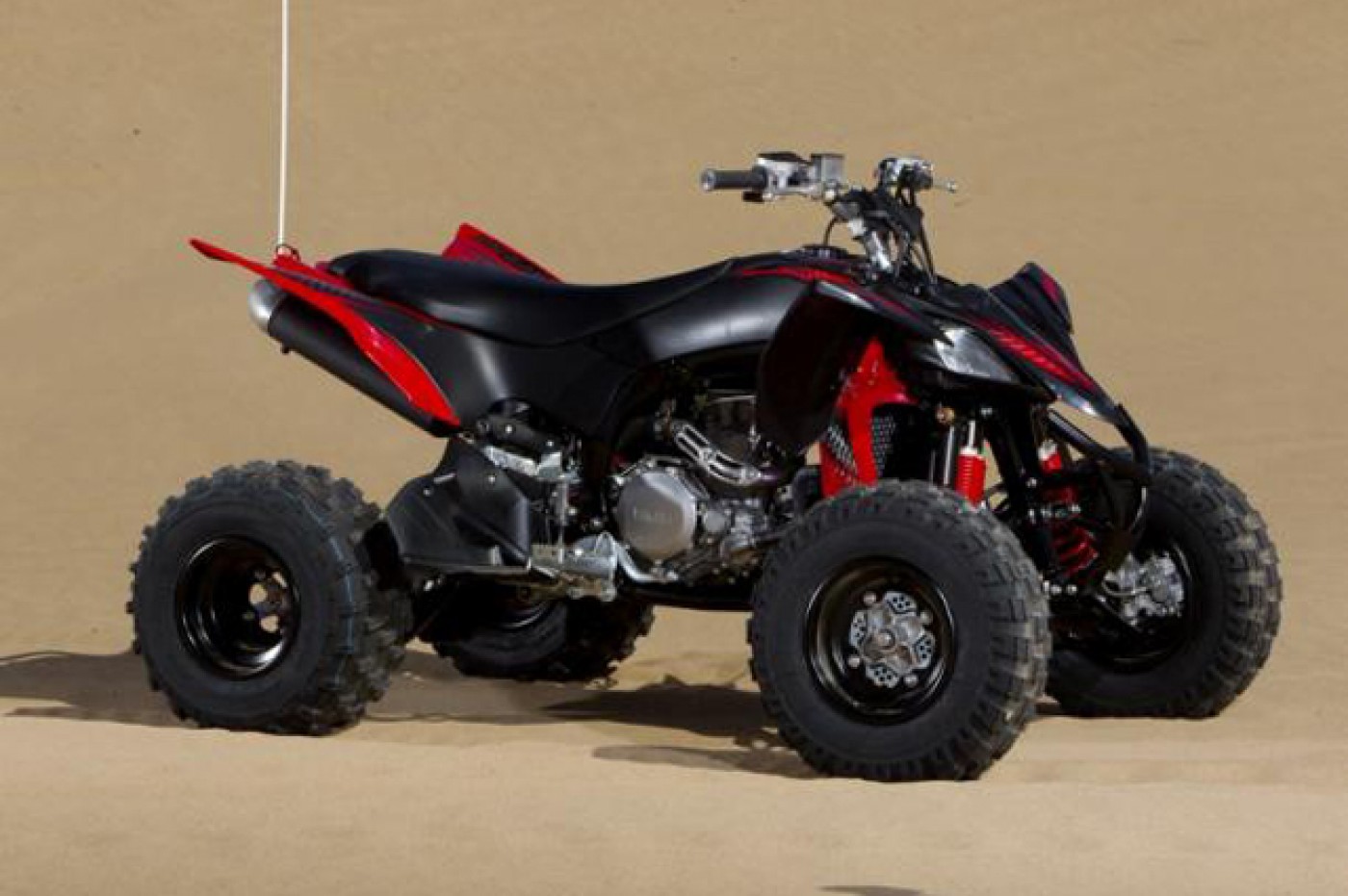Modele sport in editii speciale - YFZ 450R si Raptor 700 R
